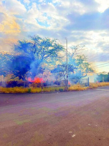 4 acres burned in Kihei brush fire | News, Sports, Jobs - Maui News